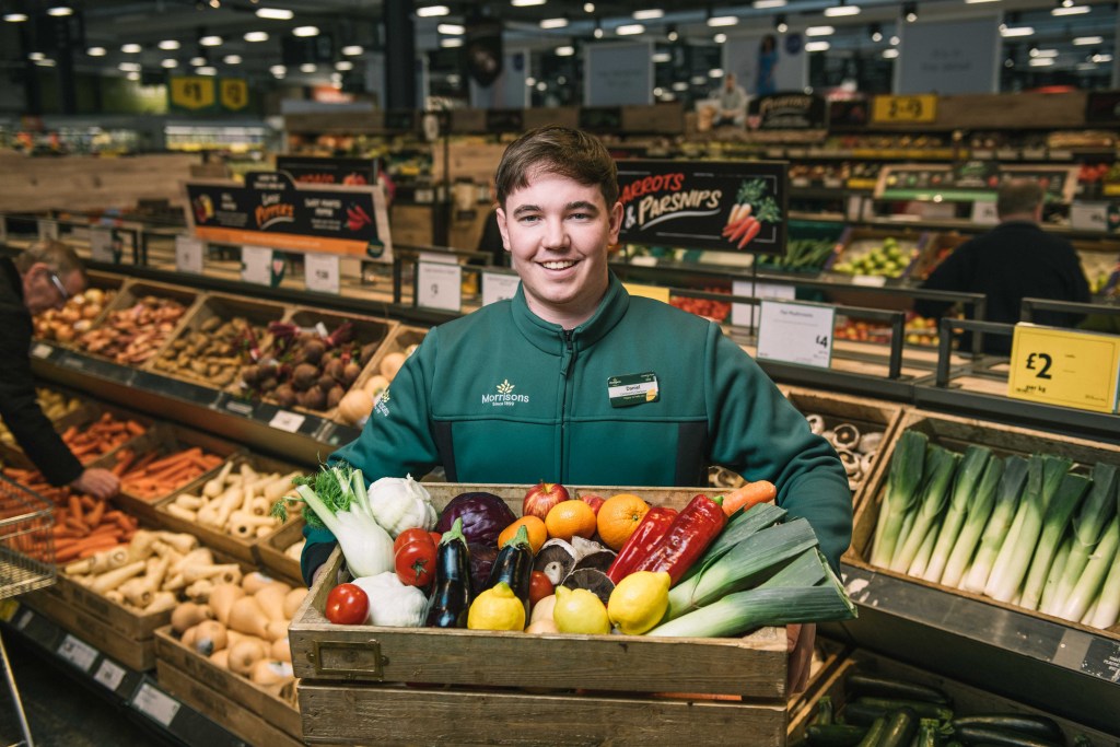 Morrisons first major UK supermarket to break £10 an hour staff pay ...
