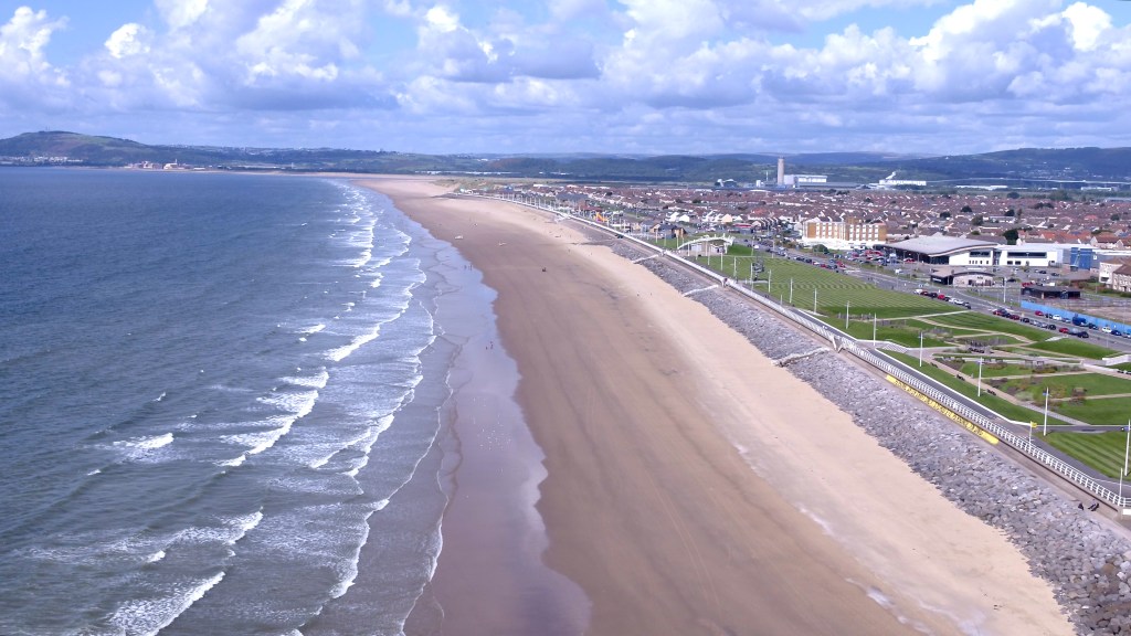 Free parking returns to Aberavon Beach laybys after public pressure ...