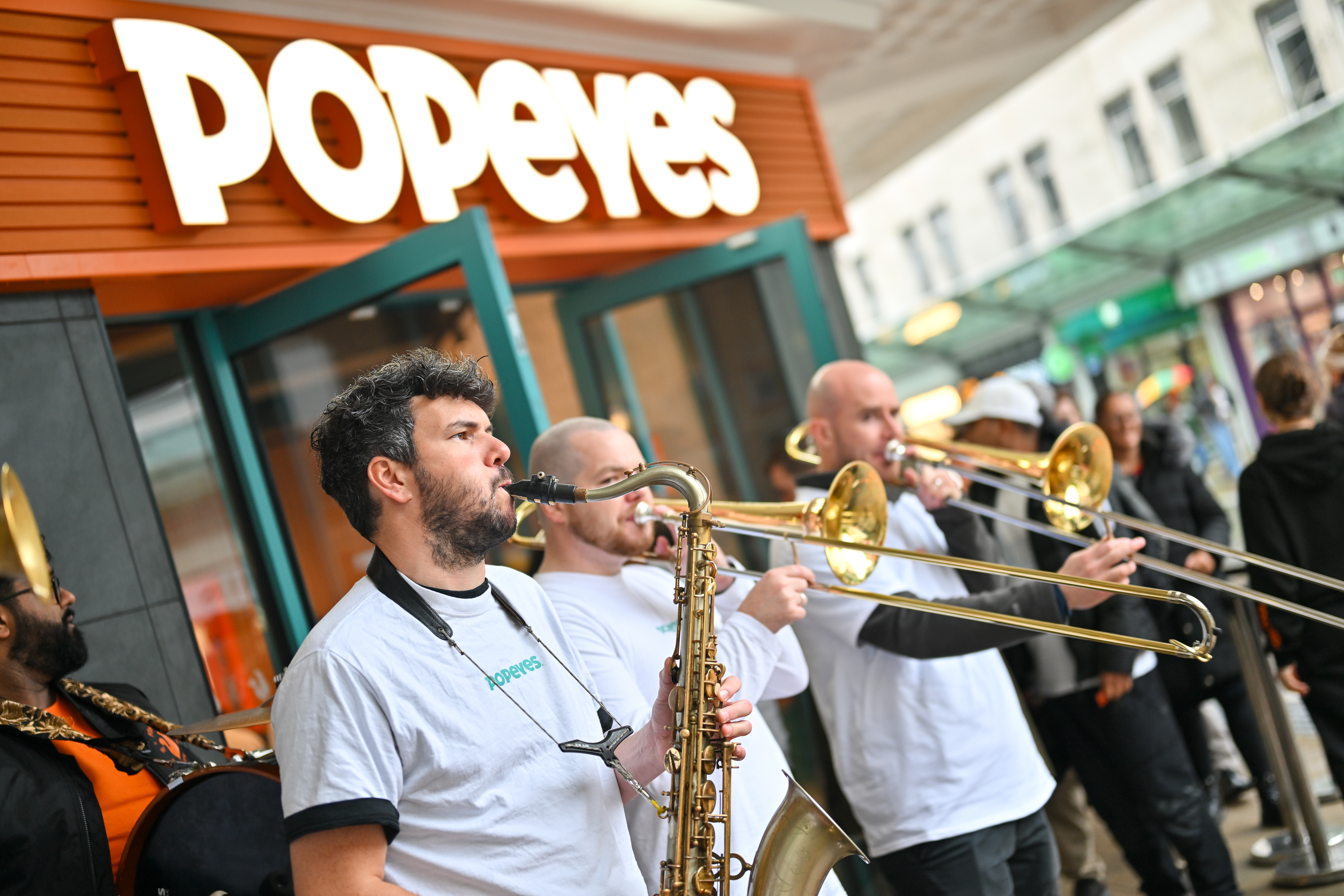 Fried chicken frenzy: Popeyes to open at Parc Trostre after Pizza Hut ...