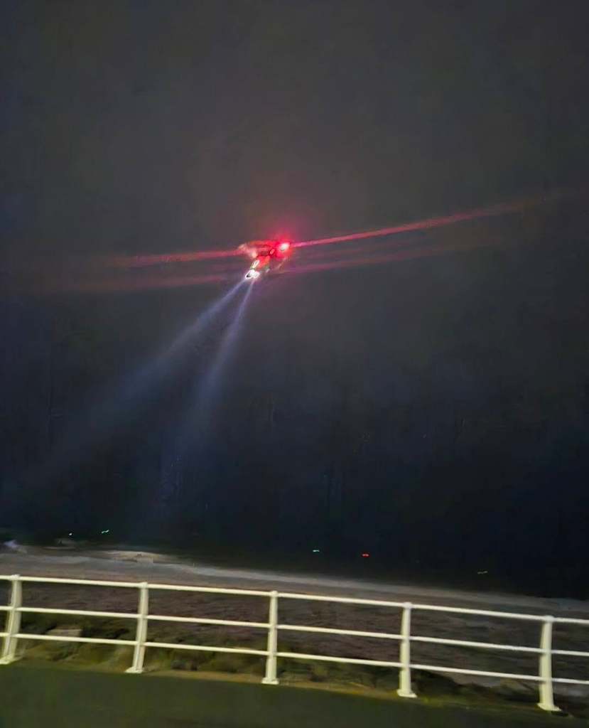 Coastguard and police in dramatic late‑night rescue at Aberavon Beach ...